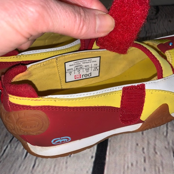 Marc Ecko | Shoes | Marc Ecko Brand Red Saratoga Willow Slip On Comfort Athletic Shoe Sz 5 Euc ...